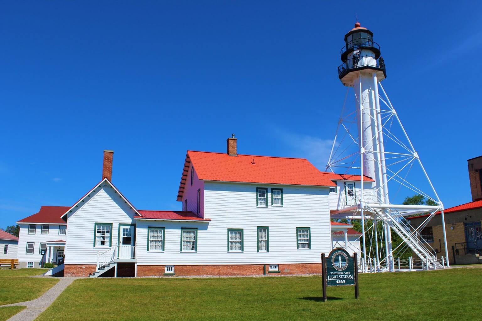 Lake Superior Lighthouses - Lake Superior Circle Tour